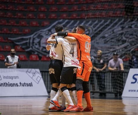Corinthians vence o Foz Cataratas no 1º jogo das oitavas da LNF LNF