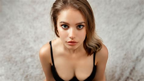 Wallpaper Women Face Portrait Black Bras Brunette 2560x1440
