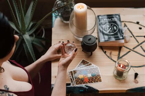How To Read Tarot Without Memorizing Meanings