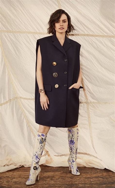 Foto De Daisy Ridley Harpers Bazaar 2020