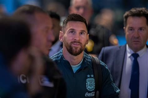 Lm7 🇦🇷 On Twitter من وصول الأسطورة ميسي لملعب المباراة 👋🏼😍🇦🇷 4k