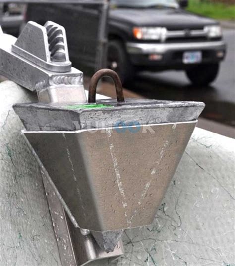 Pyramid Anchoryumetal Marine Anchorsince 2004