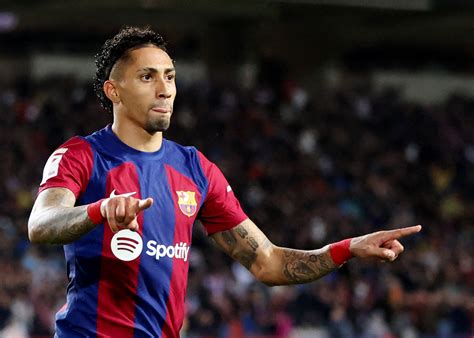 Raphinha Strike Earns Barca 1 0 Win Over 10 Man Las Palmas Reuters