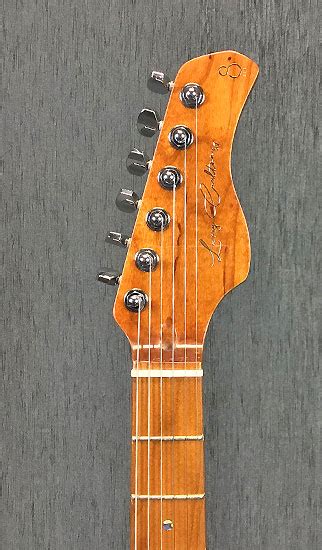 Occasion Guitare Rock Sire Larry Carlton S7 45o Guitare Village Domont 95