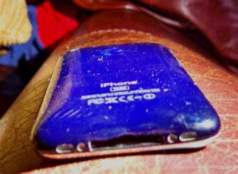 Iphone 3g Hits Melting Point Burns Sleeping Dudes Leg