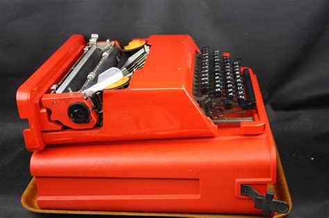 Se Produkter Som Liknar Olvetti Valentine Skrivma På Tradera 680087877