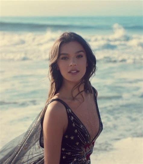 Pin By Wesley Allen On Hailee Steinfeld Hailee Steinfeld Model Inspo Hailee Steinfeld Style