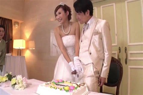 「披露宴」のショート動画 1件【無料av動画】