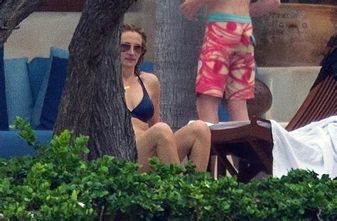 Julia Roberts Nude Laked Pics Porn And Sex Scenes Scandal Planet
