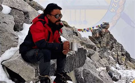 Filipino Climber First Mount Everest Death Recorded Of Season