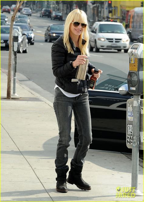 Photo Anna Faris Running Errands 15 Photo 3243413 Just Jared
