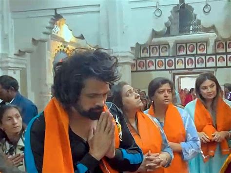Singer Himesh Reshammiya Visited Shrinathji सिंगर हिमेश रेशमिया ने