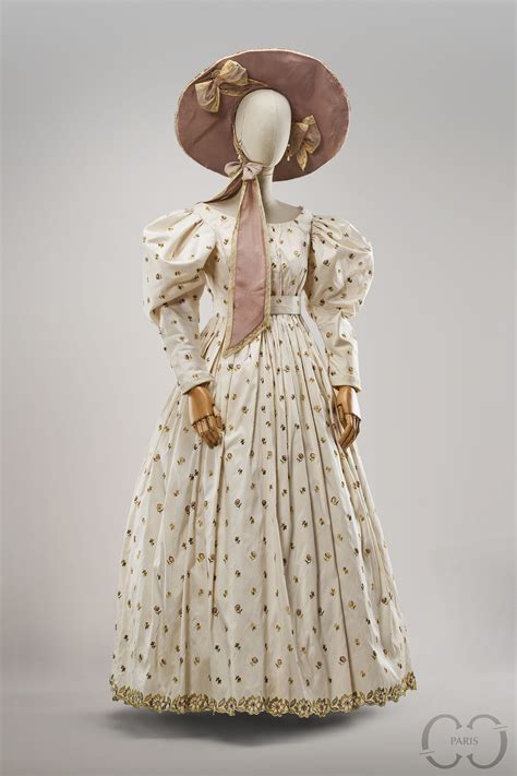 The 1830s In Fashionable Gowns A Visual Guide To The Decade Artofit