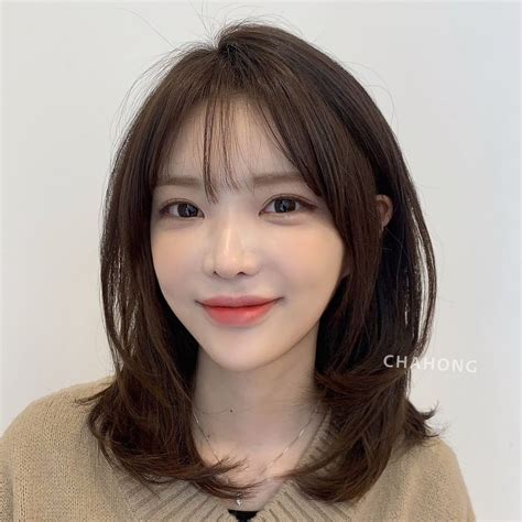 차홍아르더 청담점 수석실장 장화영 On Instagram “ 중단발 레이어드펌 머리를 기르는 중이시라면 미디움헤어 로