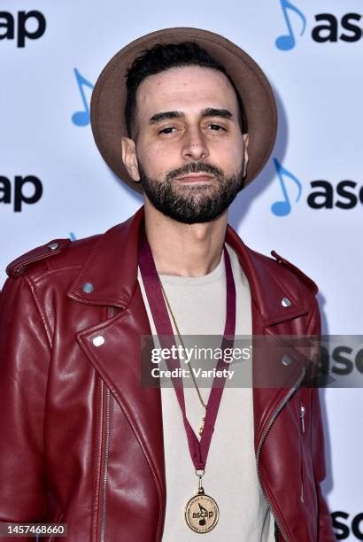 Buma Photos Et Images De Collection Getty Images