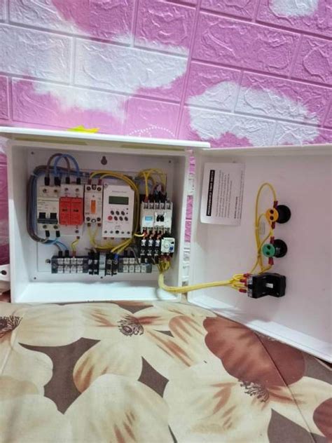 ตู้คอลโทรล โชล่าเชลล์ ตู้ควบคุมมอเตอร์ ปั๊มนำ้อัตโนมัติ ระบบ Auto Manual มีไฟแสดงสถานะการทำงาน