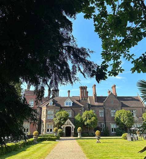 Kanda Kandas Amazing Staykation Kanda