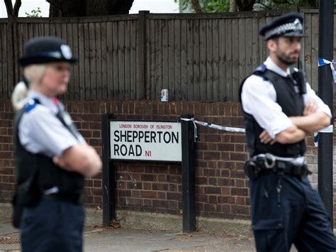 Islington Police Shooting Man 40 Died After Metropolitan Police