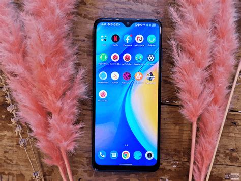 Meet TCL SE Austin Appealing Design Long Battery Life And Hi Res Audio For Less