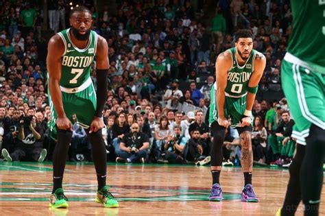 Nba总决赛最新战况独行侠99 106凯尔特人 塔图姆31分布朗30分绿军取得赛点球天下体育