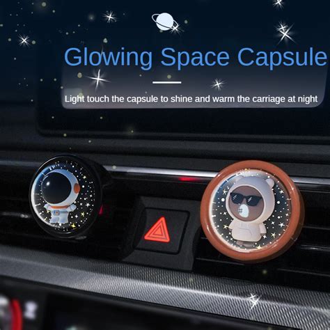 Badu Bg Освежител за въздух за кола Astronaut Creativeled Space Capsule