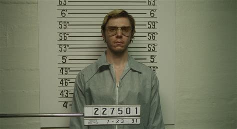 14 Photos Of Dahmer Cast On Netflix Vs Their Real Life Counterparts