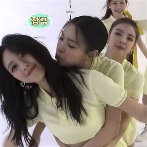 Itzy Yuna Ryujin Lia Chaeryeong Itzy Best Couple Kpop