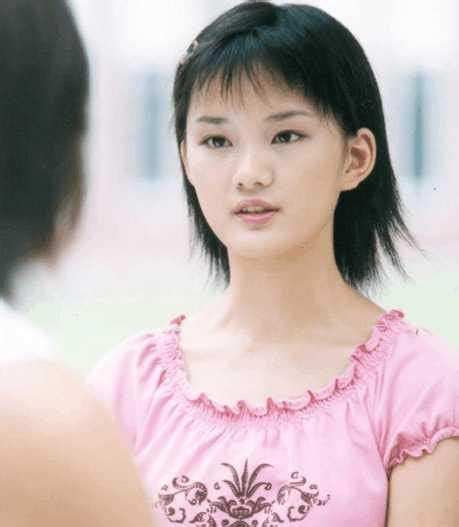 相貌平平的女主角卻要和黃聖依尬戲？那也比最後這位美多了！ 每日頭條