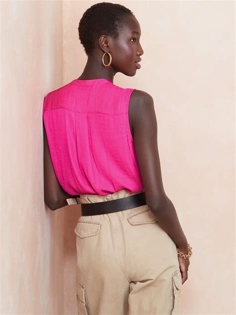 Sleeveless Shirt Banana Republic