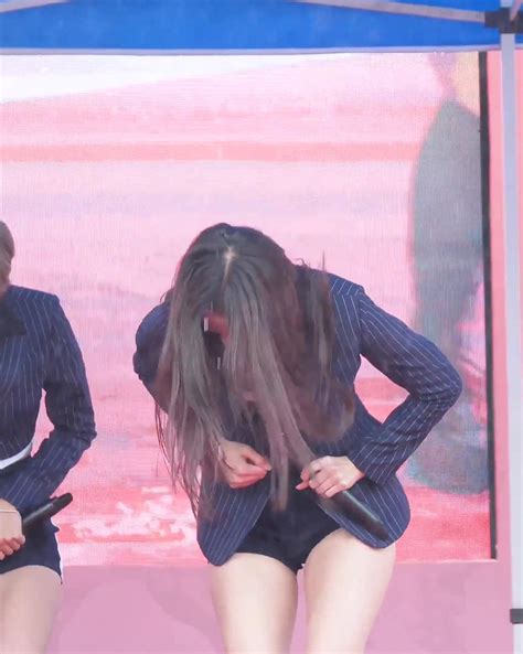 K Pop Momoland Yeonwoo Porn Gif Video Nenyda Com
