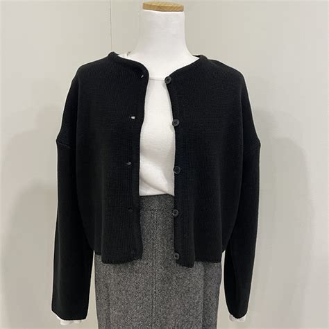 퀄리티보장데일리 라운드 세미 크롭 가디건 에이블리