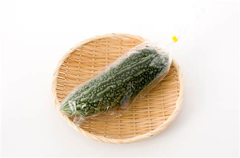 흰색 바탕에 대나무 원숭이에 비닐 봉투에 쓴 멜론 0명에 대한 스톡 사진 및 기타 이미지 0명 Okinawan Food