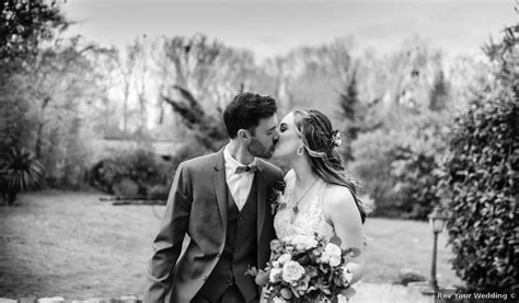 Le mariage de Pierre et Camille à Bleury, Eure-et-Loir - Mariages.net