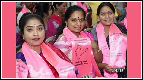 Cm Kcr Unveiling Brs Party Photos ఢిల్లీ కోటపై బీఆర్‌ఎస్‌ జెండా