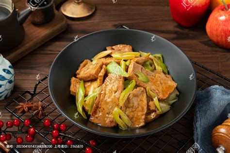 葱烧豆腐中国菜系食品餐饮摄影素材汇图网