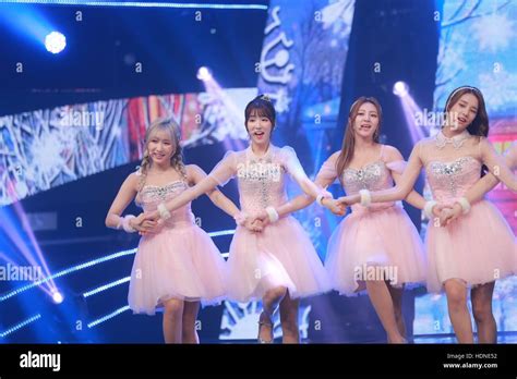 Seoul Korea 14th Dec 2016 B1a4 Seventeen Park Sang Hyun Laboum