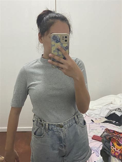 Uniqlo Turtle Neck Womens Fashion Tops Shirts On Carousell