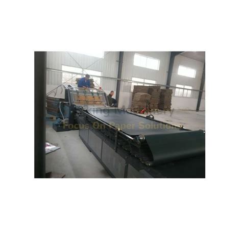 Servo Semi Automatic Flute Laminating Machine Low Position Hiking