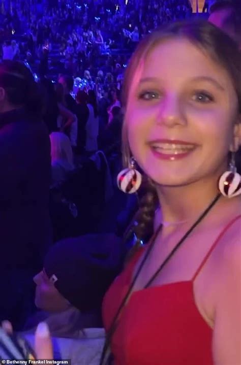 Bethenny Frankel 52 Is Cool Mom As She Takes Daughter Bryn Hoppy 12