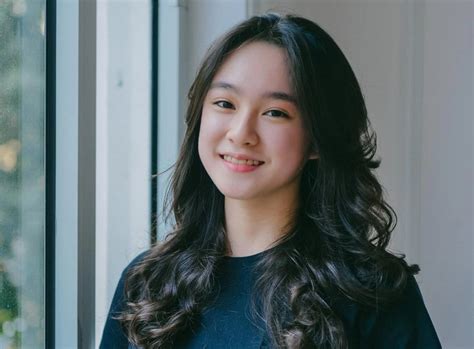 Nữ Sinh 17 Tuổi Trúng Tuyển Harvard Với Bài Luận Chia Sẻ Lý Do Muốn Học