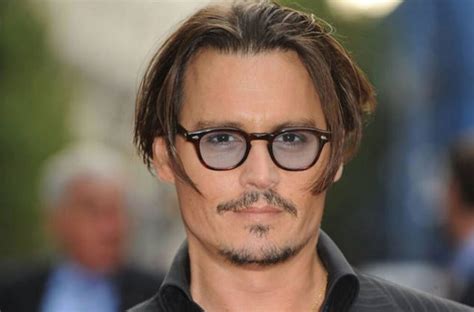 Johnny Depp und eine Erfolgsgeschichte über seine Karriere und sein Leben