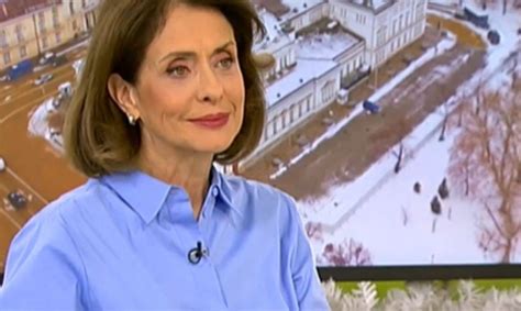 Надежда Нейнски България даде знак че не може да бъде третирана като васална на Русия Lupa Bg