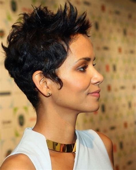 Latest Halle Berry S Short Hairstyles Pixie Short Haircuts Hair Colors Page Of