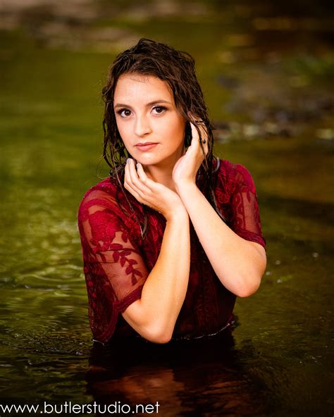2020 Senior Spotlight Marion Sharp North Alabama Timeless Portrait Photography