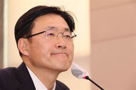 김형두 헌법재판관 후보자 “검찰 수사권 축소·현 시행령 모순” 시사저널