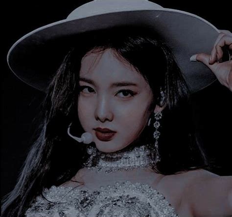 𝐋𝗎𝖺 Wiki 𝐂𝐑𝐌𝐍 𝐃 𝐋𝐮𝐱𝐞 Amino