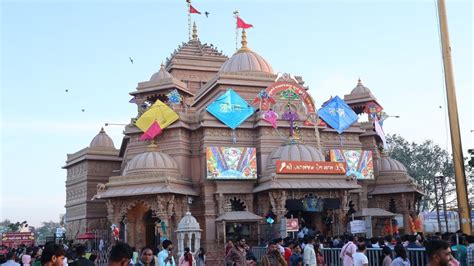 ઉત્તરાયણના પર્વ નિમિત્તે શ્રીકષ્ટભંજનદેવ દાદાને પતંગ દોરાનો દિવ્ય
