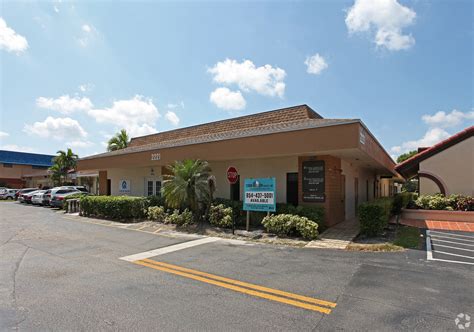 2221 N University Dr Pembroke Pines Fl 33024 Loopnet