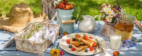 ПИКНИК НА ПРИРОДЕ Романтическая фотосессия в парке на берегу красивого пруда 2025 ВКонтакте