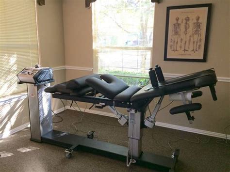 Chiropractic Decompression Tabl